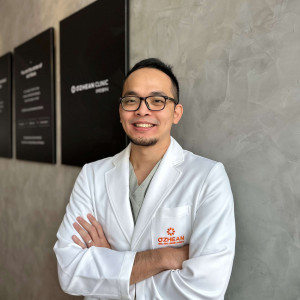 Dr. Ho Foo Soon - Senior Aesthetic Physician | Erufu Care